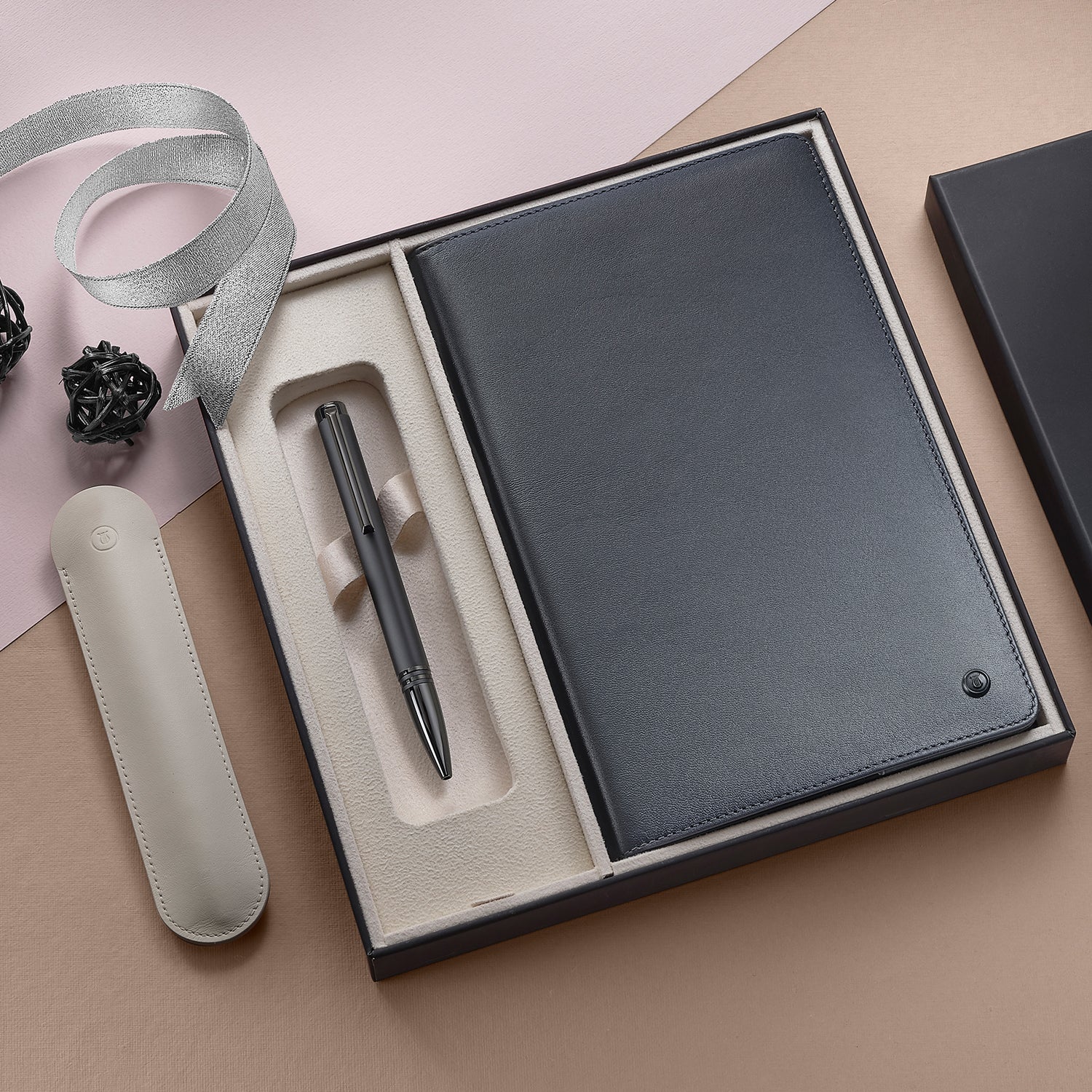 Gift Set Torque Ballpoint Pen in Matte Black Trim with Ducorium Leathe